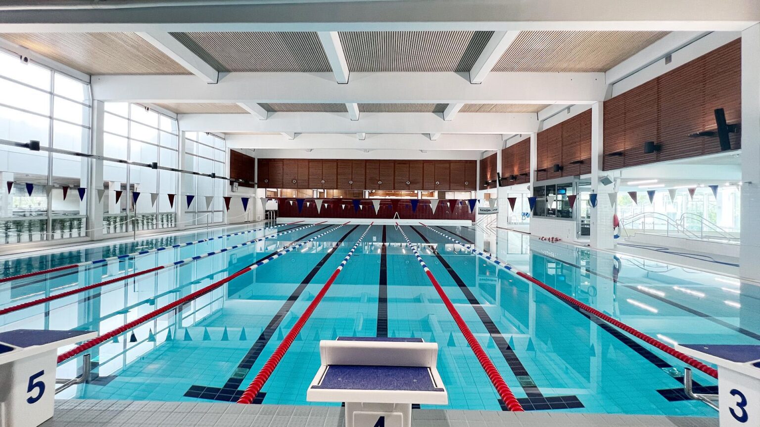 Urheiluhallit Malmi - Malmin Uimahalli - MyHelsinki