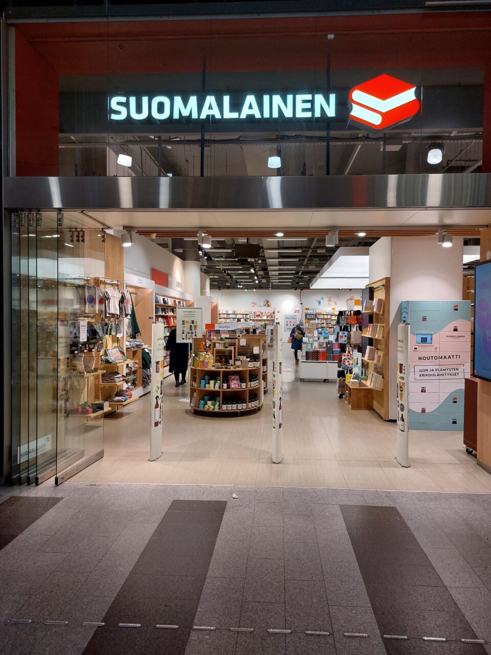 Suomalainen Kirjakauppa Kamppi - MyHelsinki
